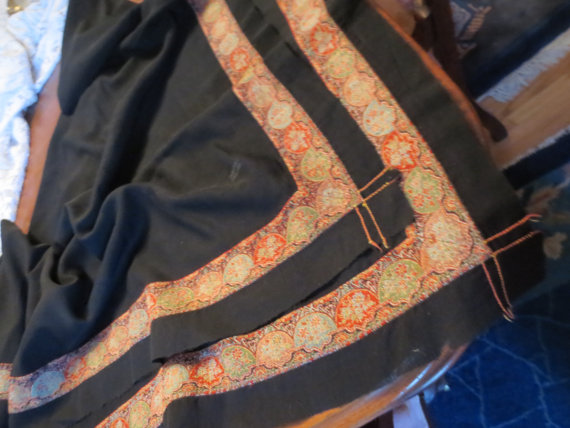 Examples of a Turn-Over Shawl | If I Had My Own Blue Box: